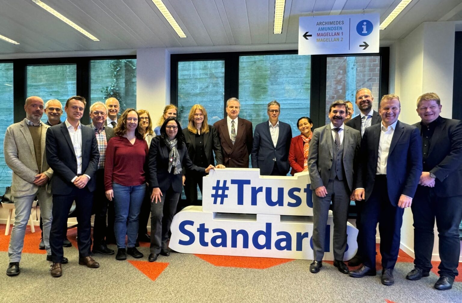 Nasce la piattaforma digitale condivisa di CEN e CENELEC - UNI - Ente ...